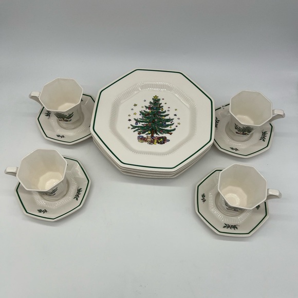Nikko Ceramics | Kitchen | Nikko Ceramics Christmastime 2piece ...